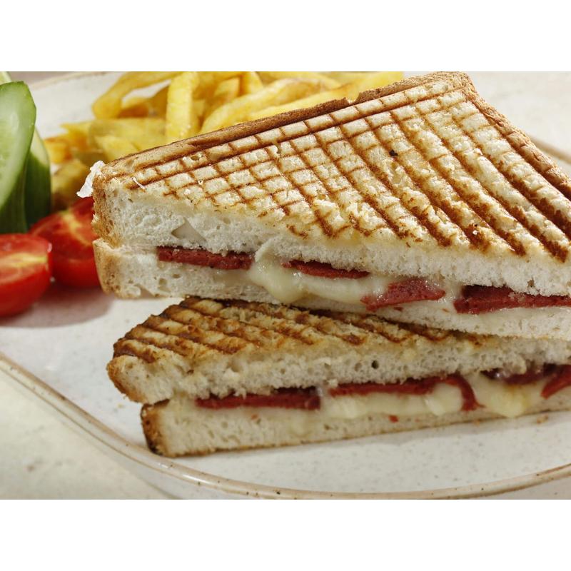 Kavurmalı Kaşarlı Tost En Uygun Fiyatlarla